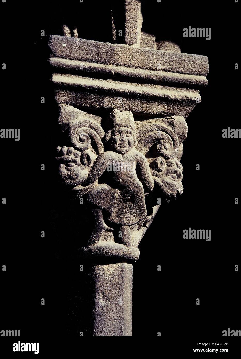 Capitelli romanici animali immagini e fotografie stock ad alta ...