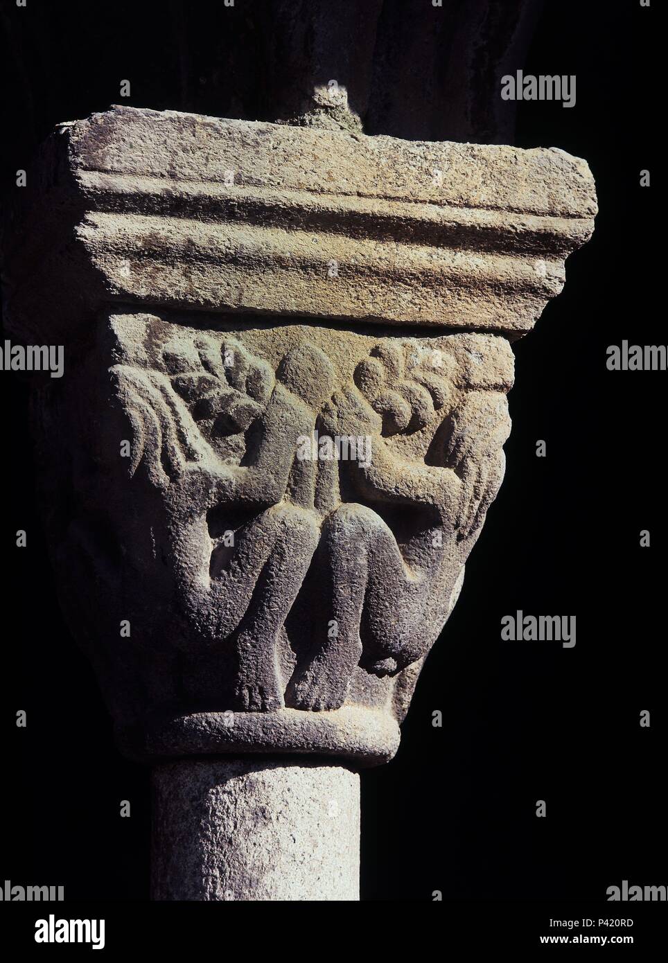 Capitelli romanici animali immagini e fotografie stock ad alta ...