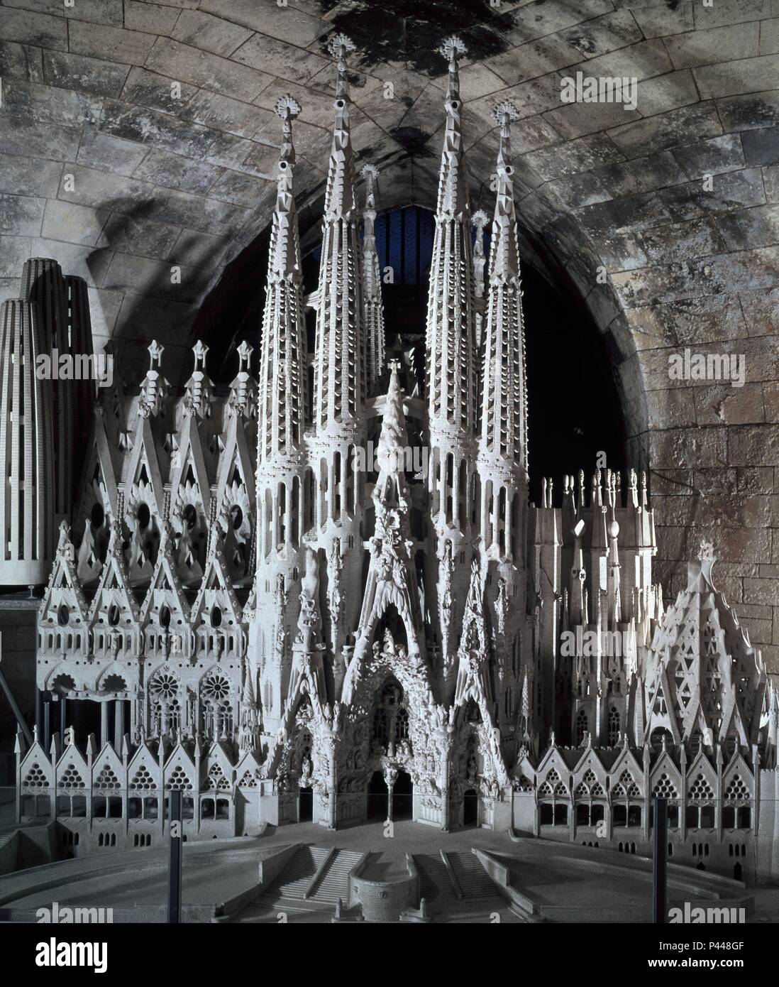 Sagrada familia antonio gaudi model immagini e fotografie stock ad alta ...