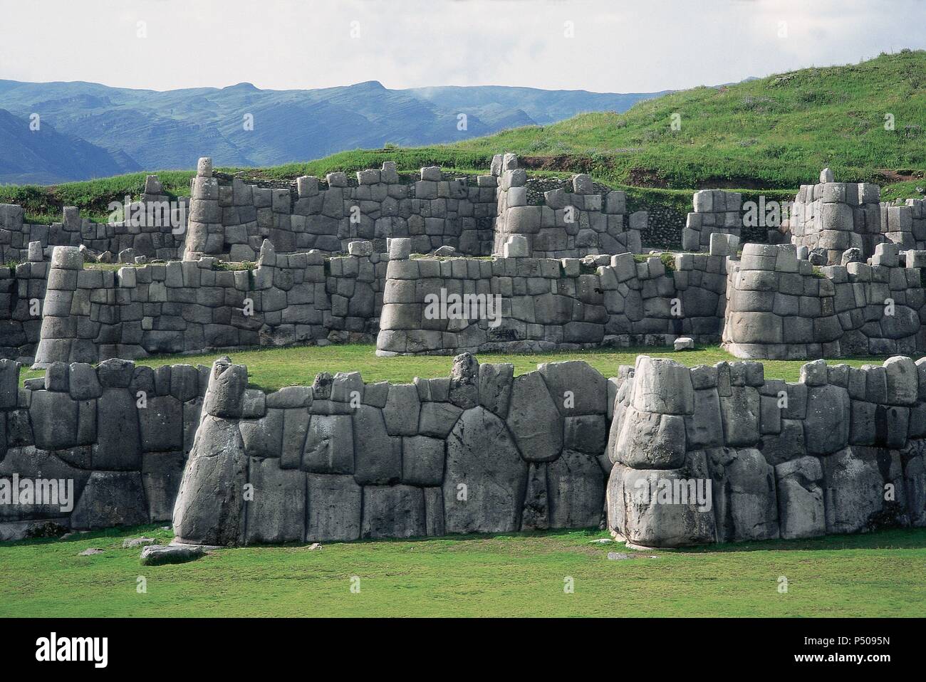 ARTE PRECOLOMBINO. INCA. Il Perù. SITIO ARQUEOLOGICO DE SACSAYHUAMAN ...