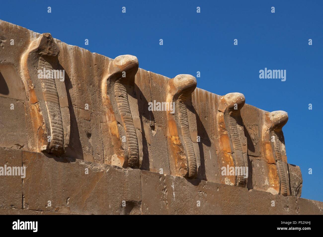 ARTE EGIPCIO. IMPERIO ANTIGUO. III dinastia. PIRAMIDE DE ZOSER o ...