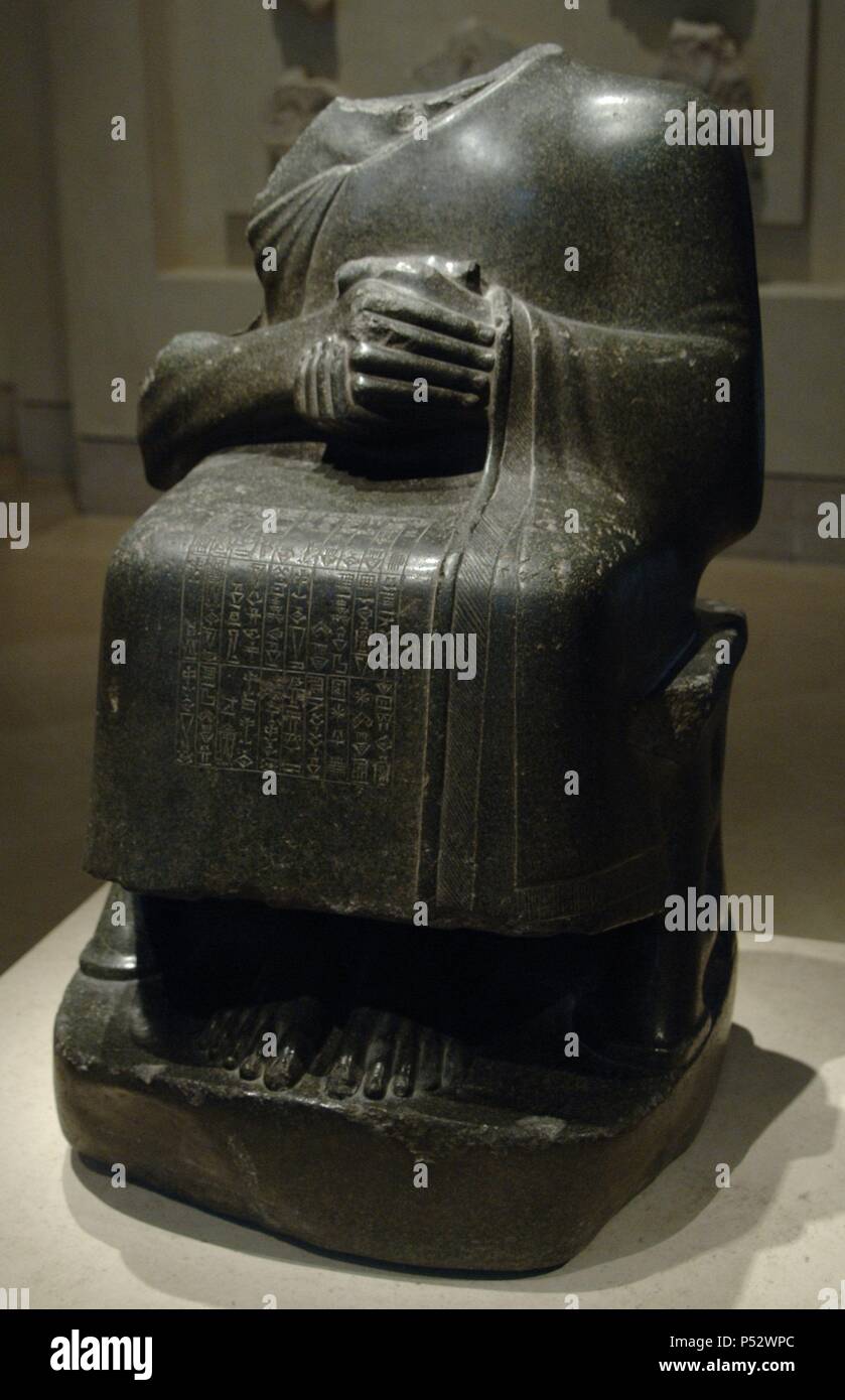 ARTE MESOPOTAMICO-SUMERIO. GUDEA. Sedente Estatua de la diosa Ba'u ...