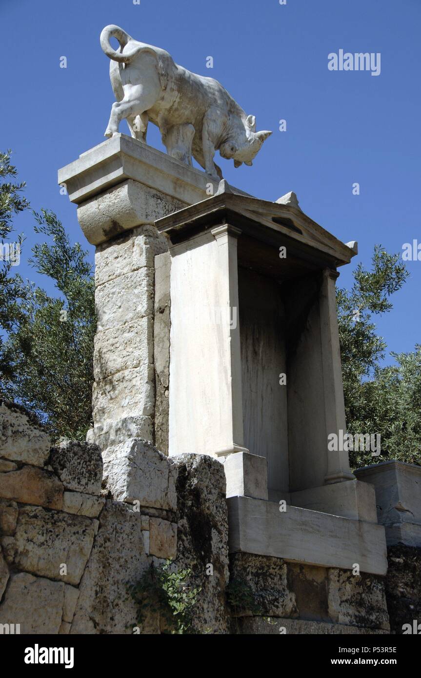 ARTE GRIEGO. GRECIA. Detalle de n.a. TUMBA del CEMENTERIO DEL CERAMICO ...