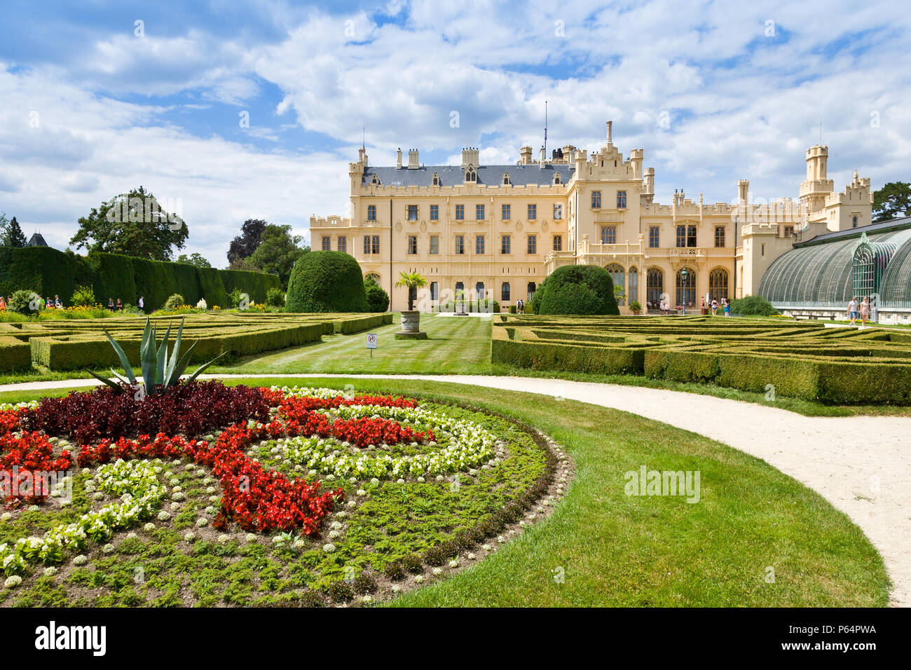 Novogotický zámek Lednice (UNESCO), LVA Lednicko-valtický areál ...