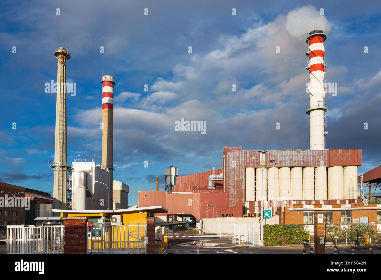 Tre camini immagini e fotografie stock ad alta risoluzione - Alamy