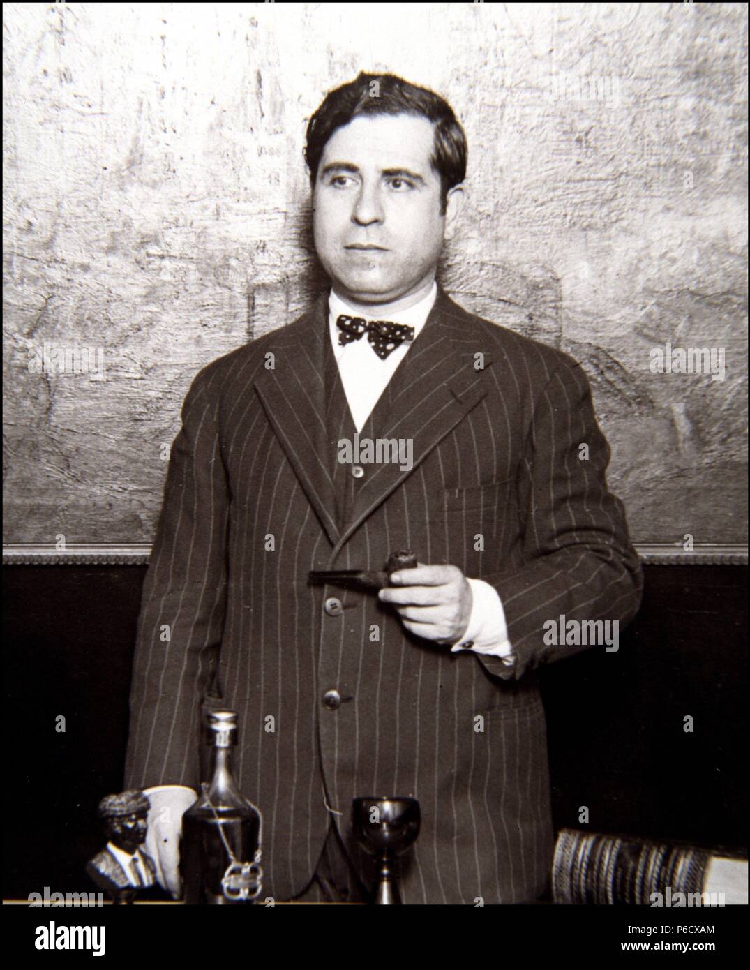 Retrato de ramon gomez de la serna immagini e fotografie stock ad alta ...
