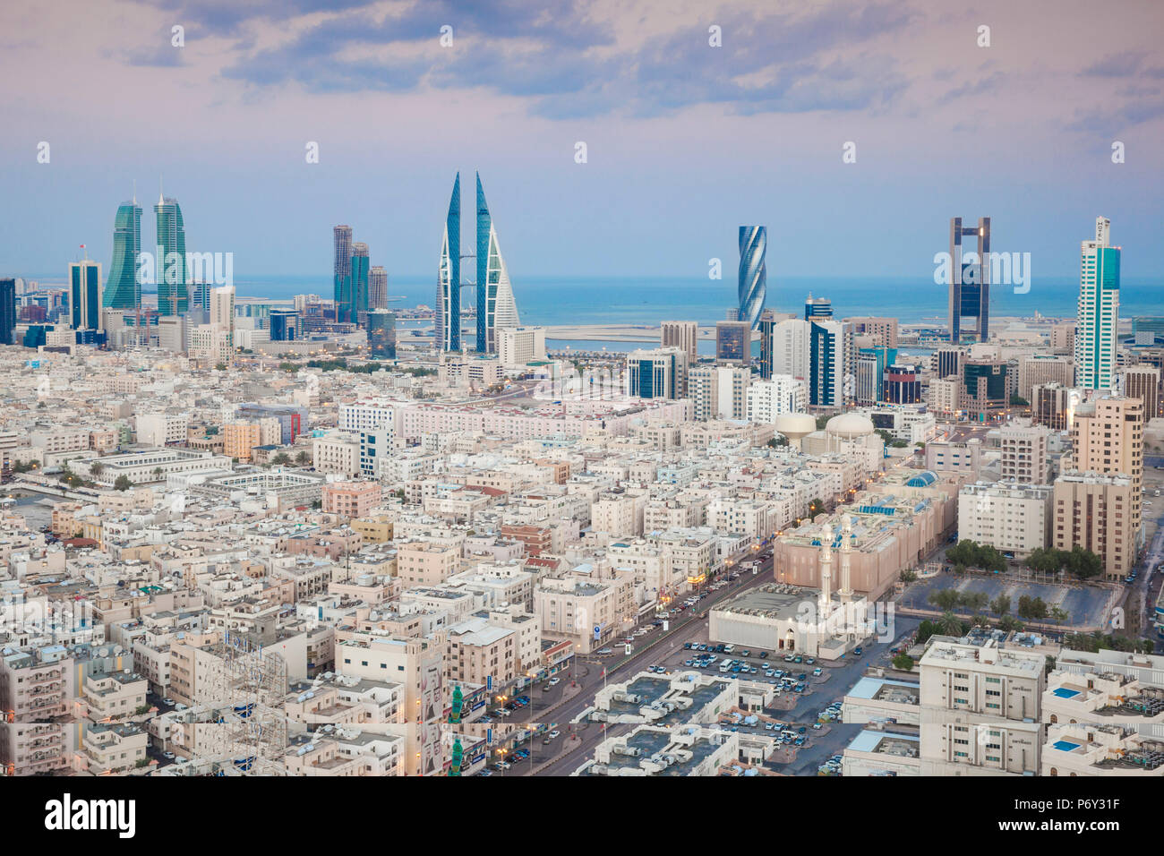 Bahrain skyline immagini e fotografie stock ad alta risoluzione - Alamy