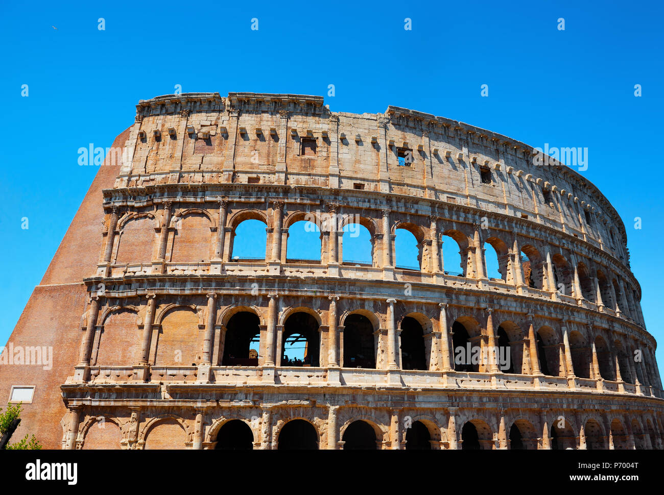 Antico colosseo a roma nel pomeriggio immagini e fotografie stock ad ...