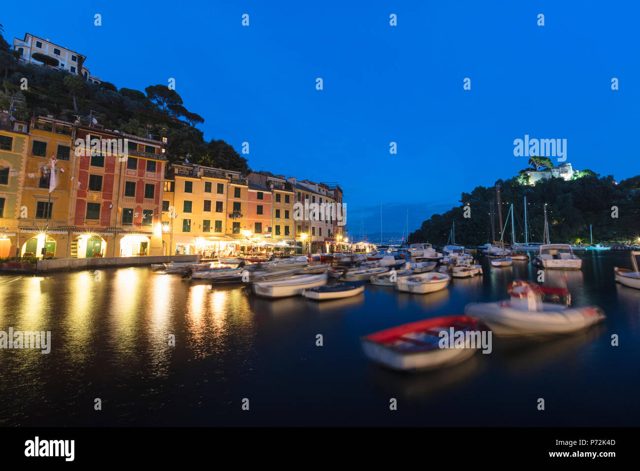 Genova Di Sfondo Immagini e Fotos Stock - Alamy