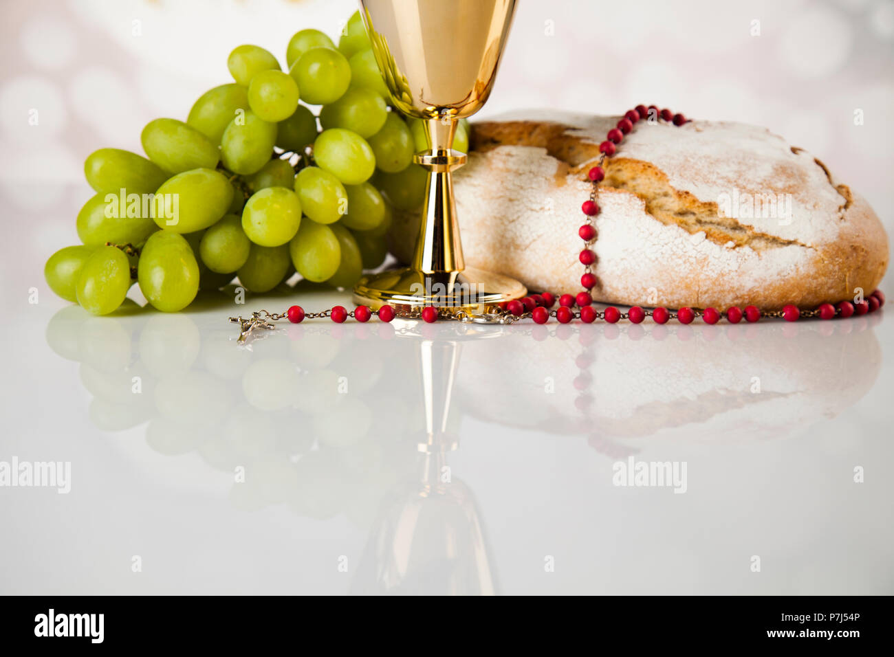 Communion elements immagini e fotografie stock ad alta risoluzione - Alamy