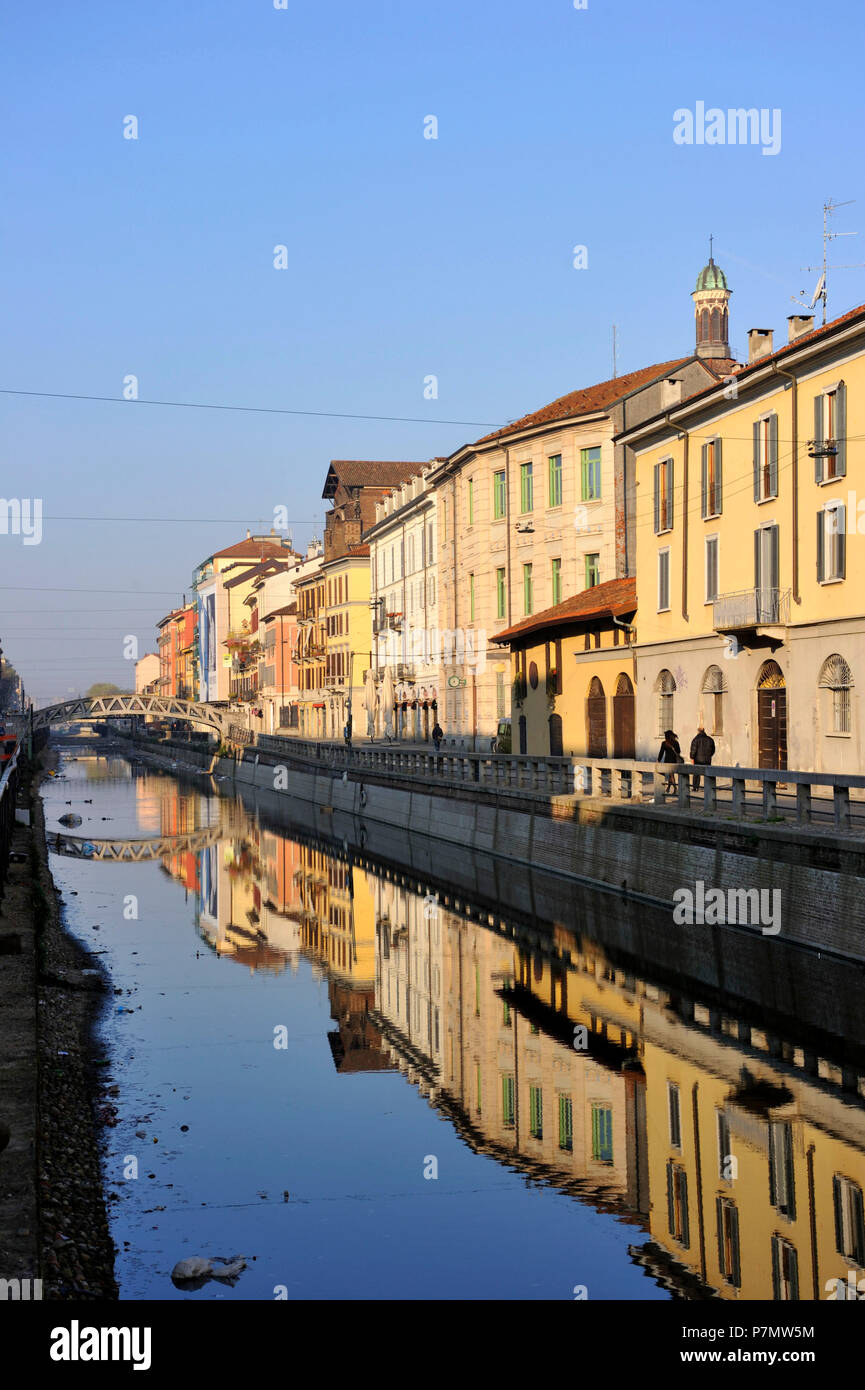 Quartiere dei navigli di milano immagini e fotografie stock ad alta ...