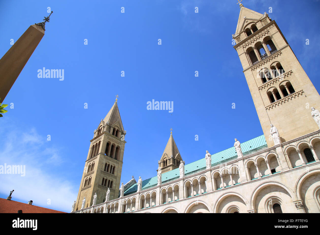 Basilica di San Pietro e San Paolo, la Cattedrale di Pecs in Ungheria ...