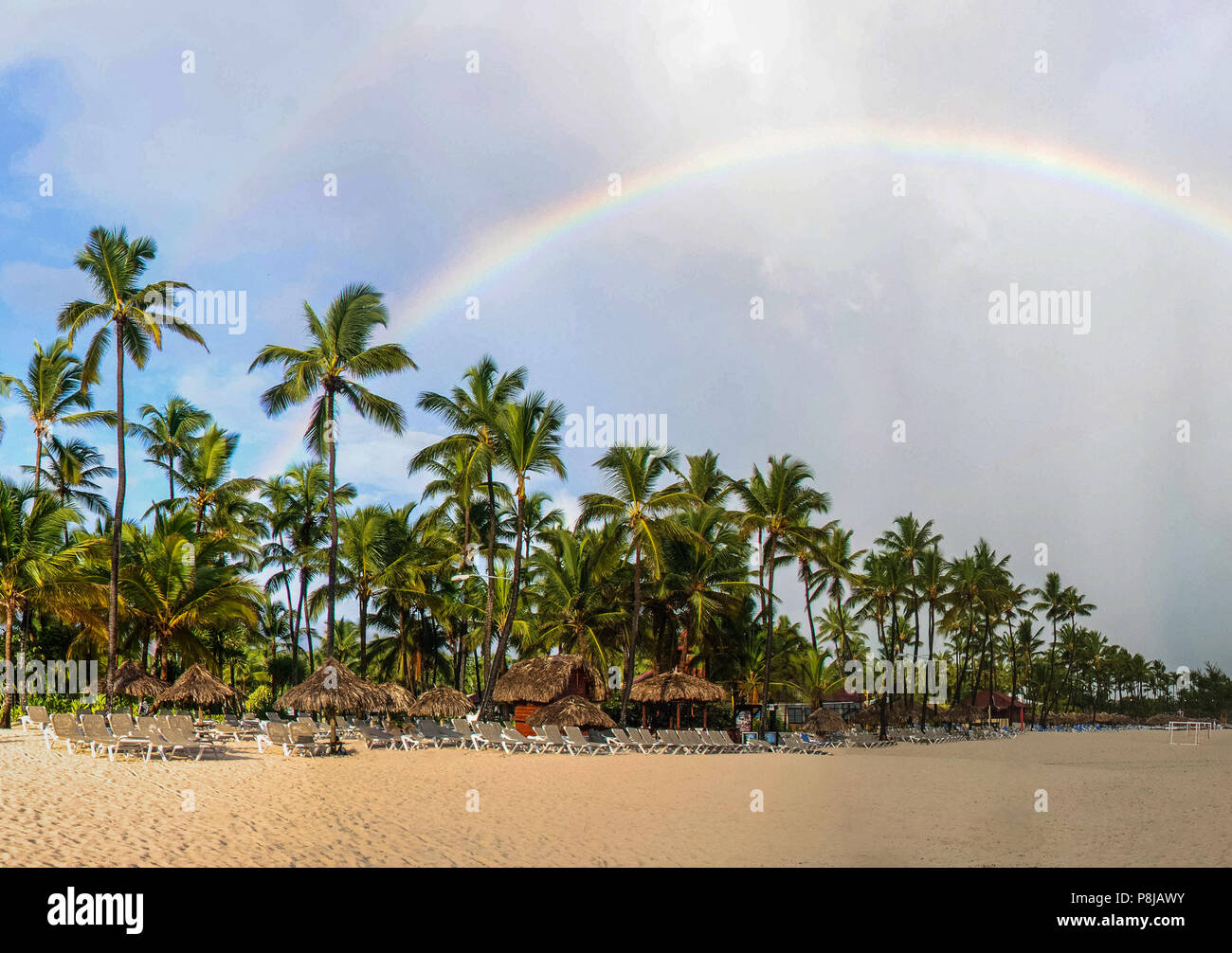 Arcobaleno da spiaggia tropicale immagini e fotografie stock ad alta ...