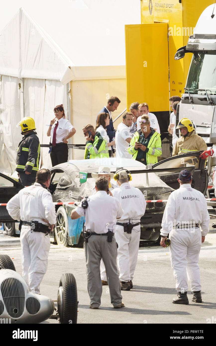 Goodwood, UK. 13 luglio 2018. Goodwood Festival of Speed pit fire della ...