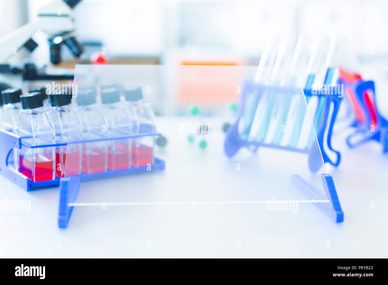Cell cultures immagini e fotografie stock ad alta risoluzione - Alamy