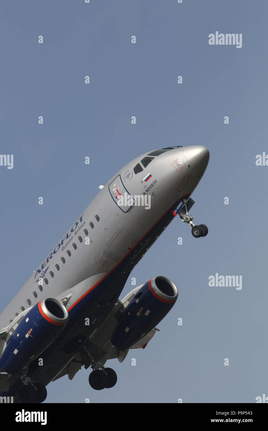 Sukhoi su 80 immagini e fotografie stock ad alta risoluzione - Alamy