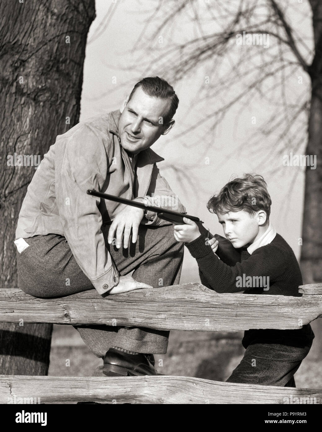 Pistole vecchio stile immagini e fotografie stock ad alta risoluzione ...
