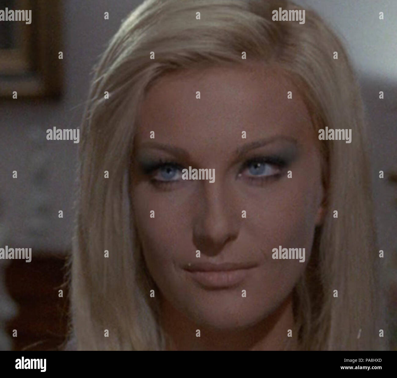 Helene chanel immagini e fotografie stock ad alta risoluzione - Alamy