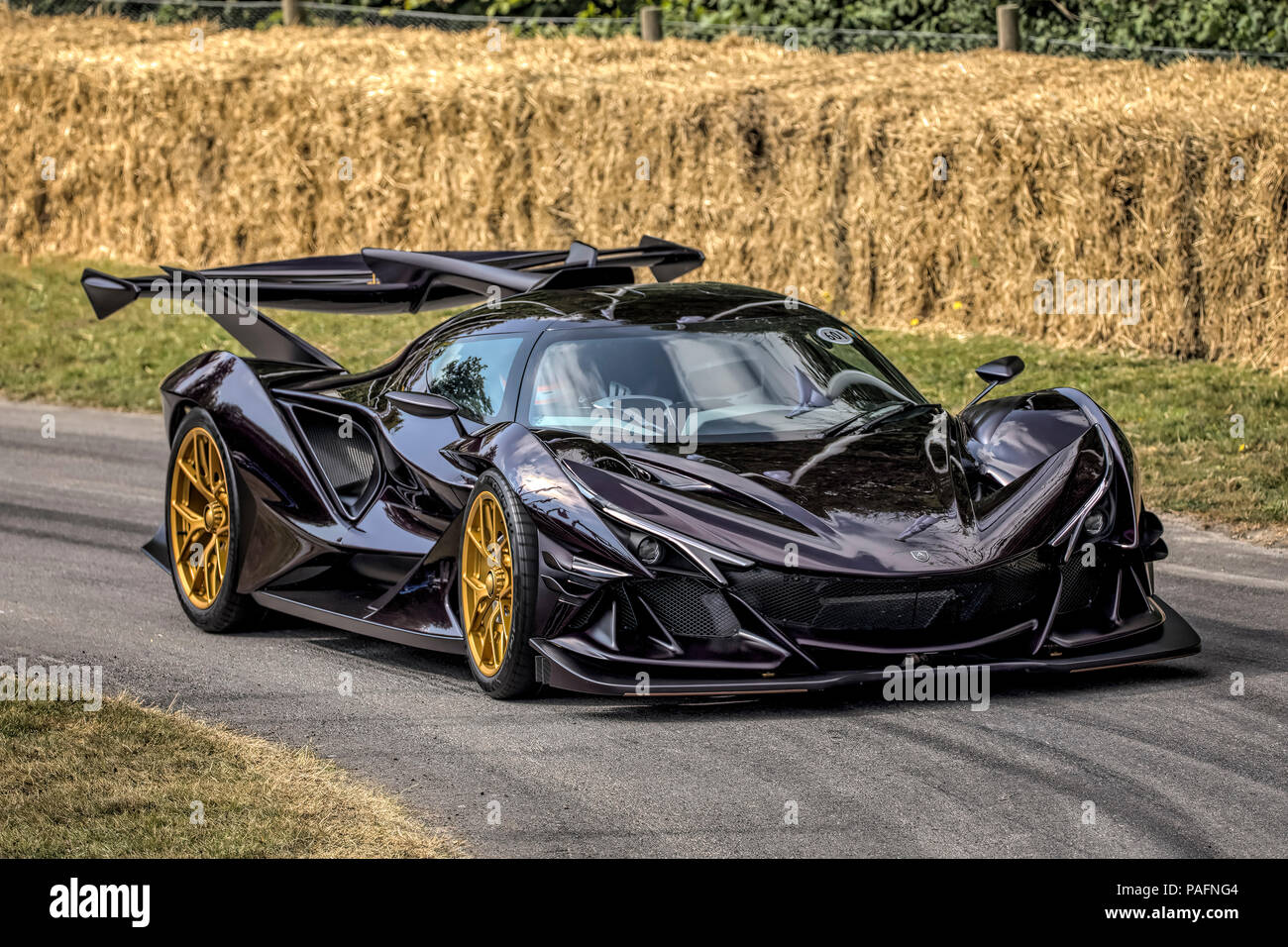 2018 Apollo intensa emozione 769 bhp hypercar al 2018 Goodwood Festival ...