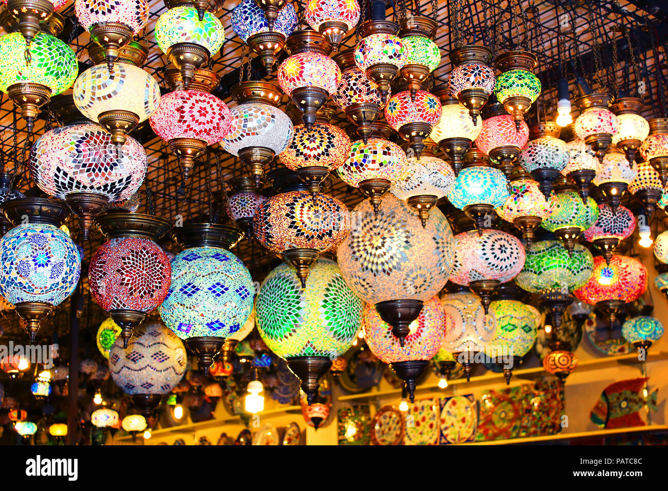 Bagno turco lampade per la vendita nel Grand Bazaar, Istanbul, Turchia ...