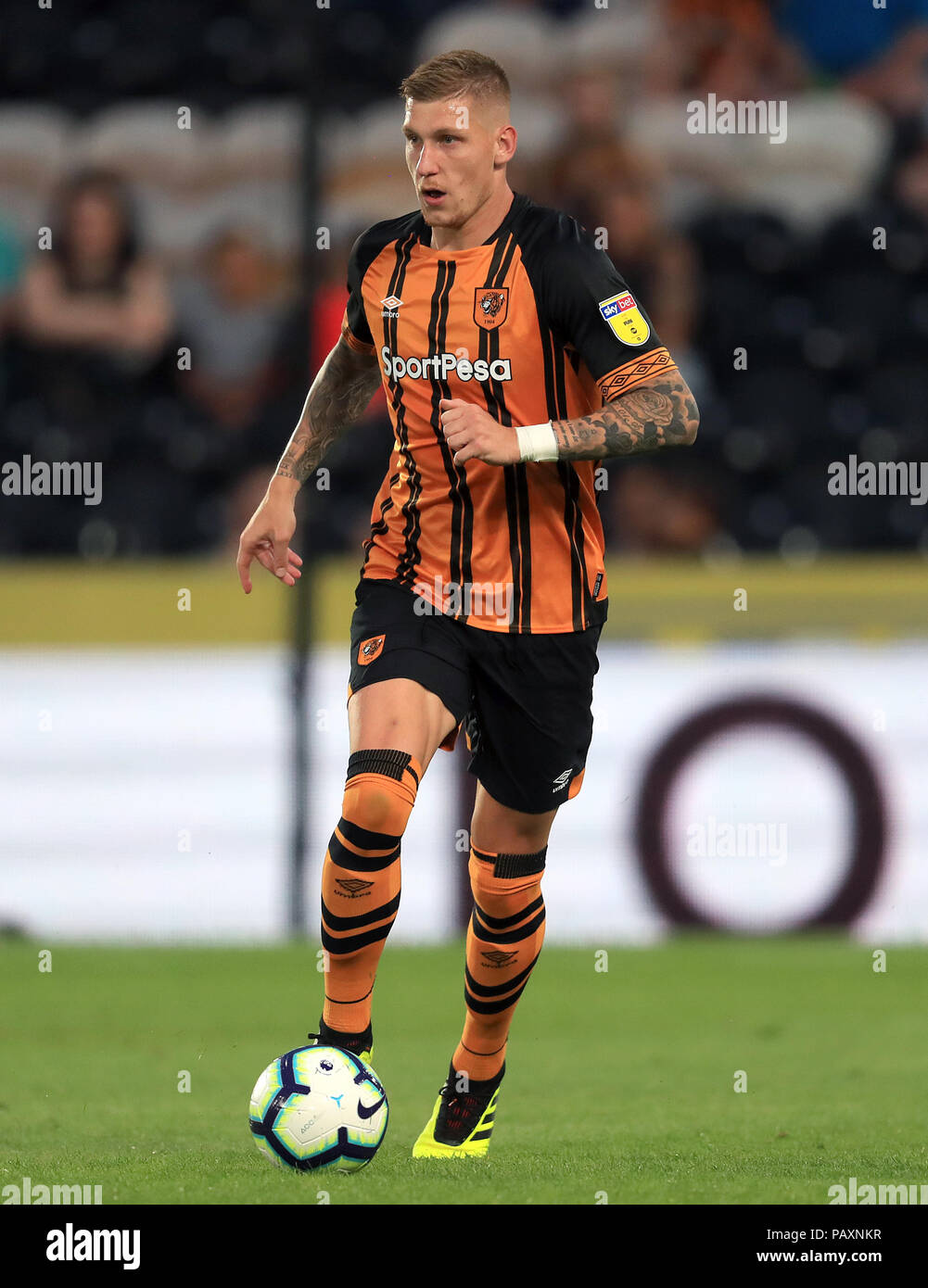 Hull City's Jordy de Wijs durante un pre stagione amichevole al KCOM ...