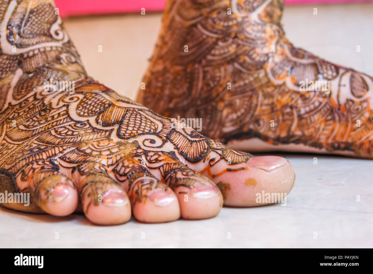Mehandi per mano immagini e fotografie stock ad alta risoluzione - Alamy
