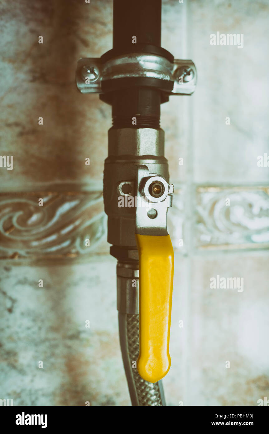 Collegamento alla linea del gas immagini e fotografie stock ad alta ...