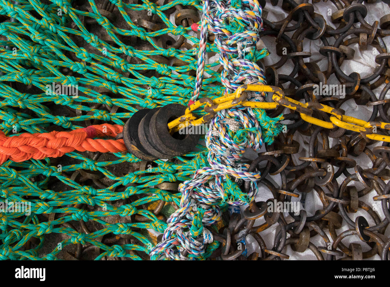 Corde colorate delle reti da pesca immagini e fotografie stock ad alta ...