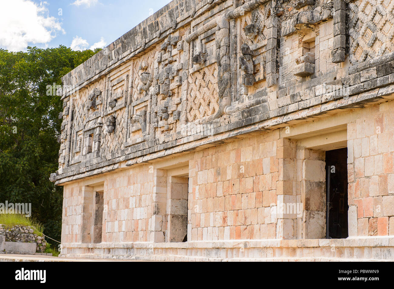 Costruzione del Convento, Uxmal, antica città maya del periodo classico ...