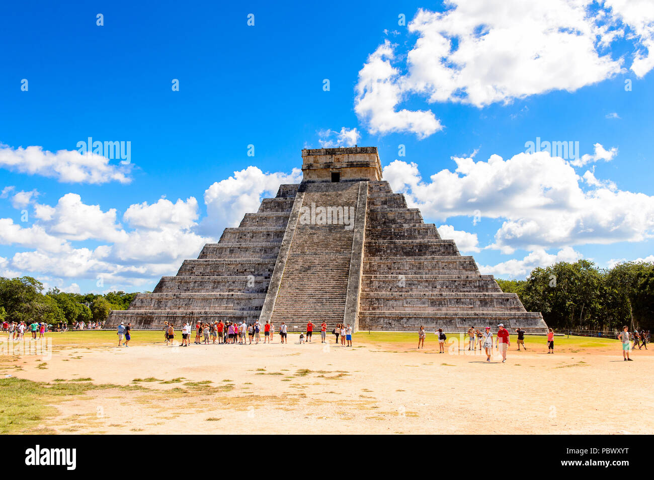 El Castillo (Tempio di Kukulcan), un passo Mesoamerican-piramide ...