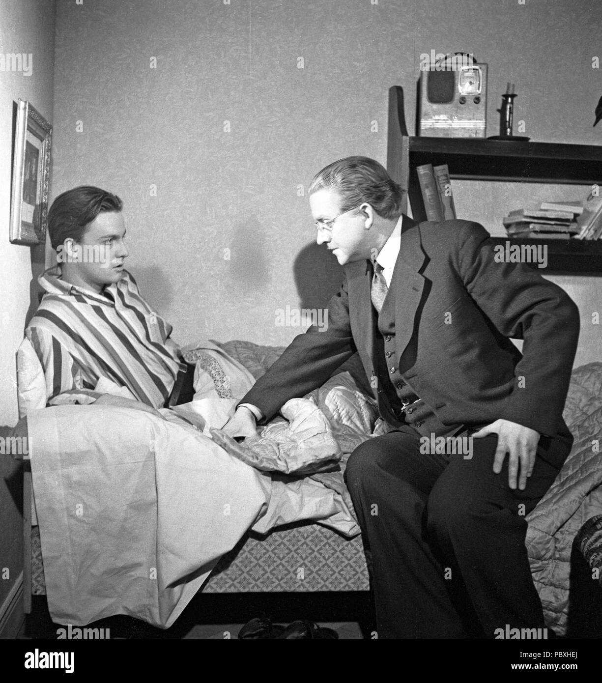 Ingmar Bergman. 1918-2007. Regista svedese. Nella foto qui attore Stig ...