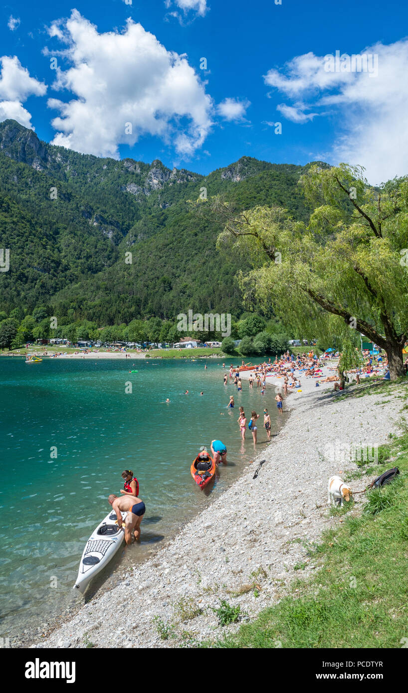 Lago di ledro italia immagini e fotografie stock ad alta risoluzione ...