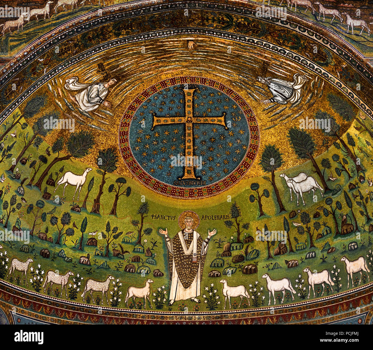 Basilica di san apollinare nuovo immagini e fotografie stock ad alta ...