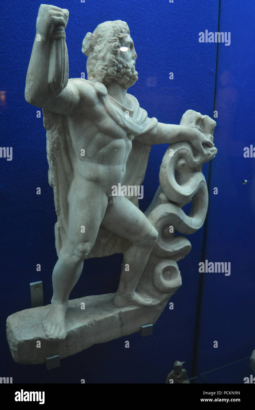 Statue romane immagini e fotografie stock ad alta risoluzione - Alamy