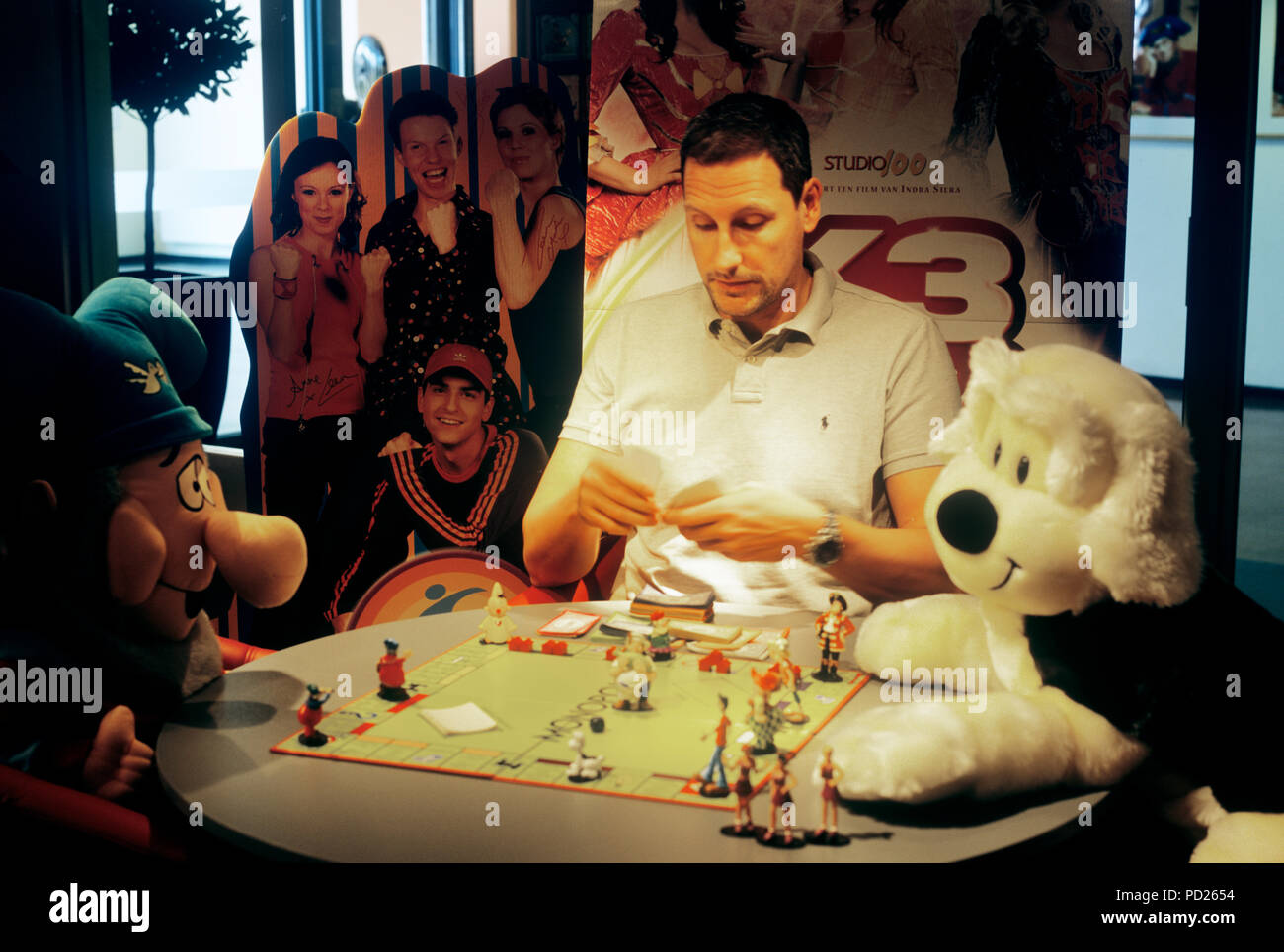 Soldi monopoly 100 immagini e fotografie stock ad alta risoluzione - Alamy