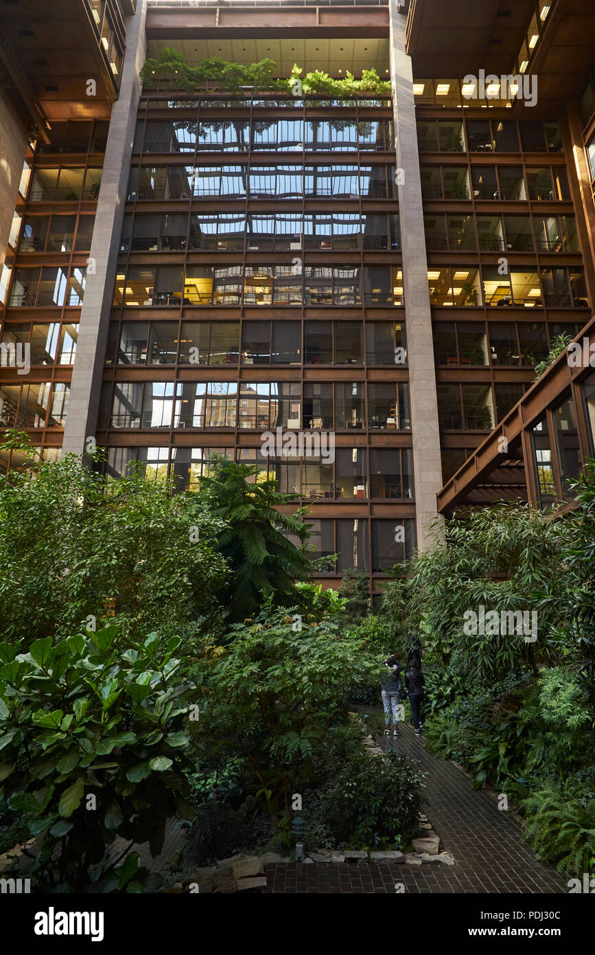 Ford foundation building new york immagini e fotografie stock ad alta ...