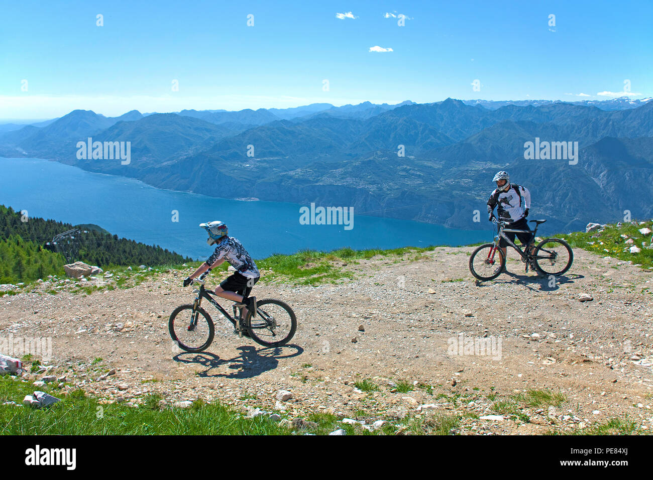 Monte baldo bike immagini e fotografie stock ad alta risoluzione - Alamy