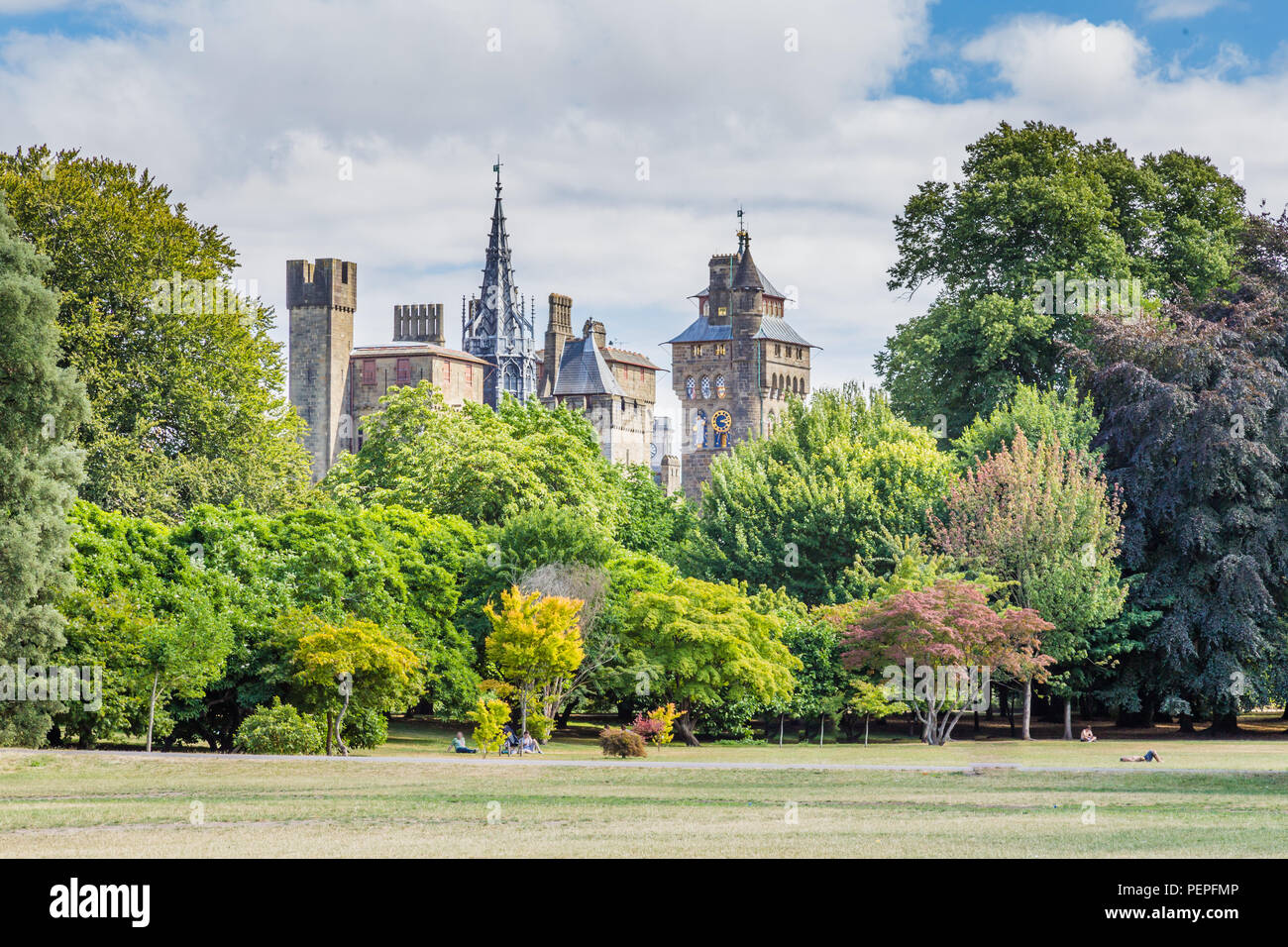 Visitano il castello di cardiff immagini e fotografie stock ad alta ...