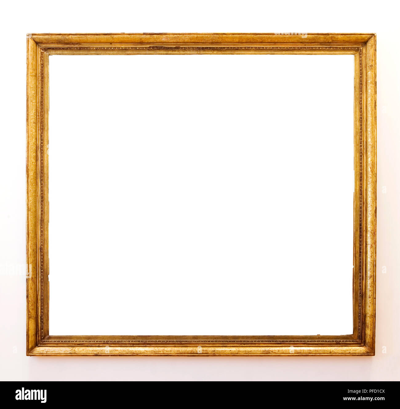 Cornice quadrata in oro immagini e fotografie stock ad alta risoluzione ...