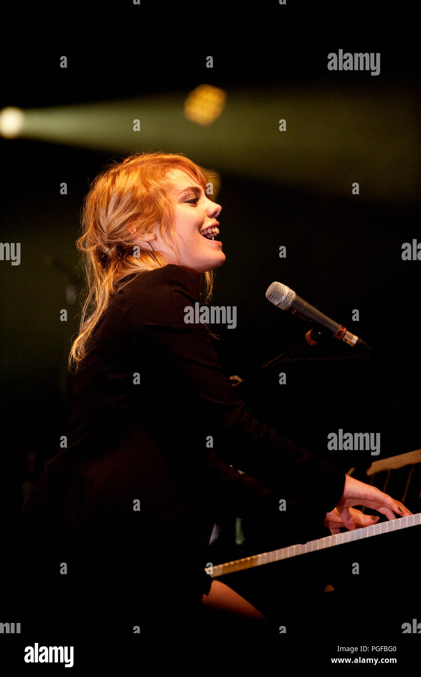 Chanteuse quebecoise immagini e fotografie stock ad alta risoluzione ...