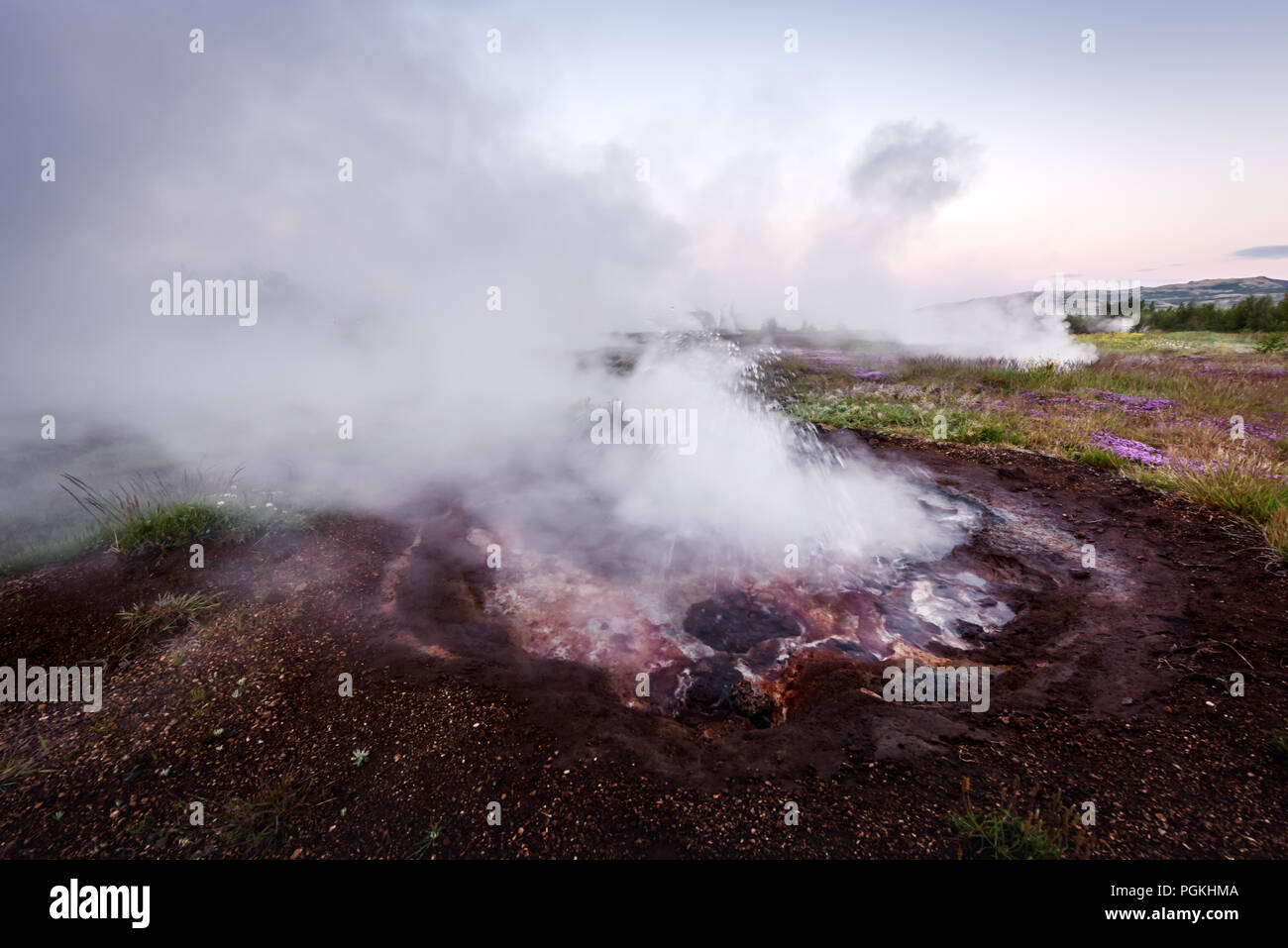 Fumo di fumarola immagini e fotografie stock ad alta risoluzione - Alamy