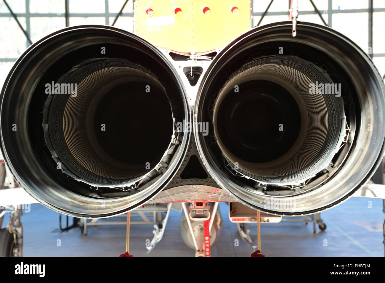 Scarico del motore a reazione immagini e fotografie stock ad alta ...