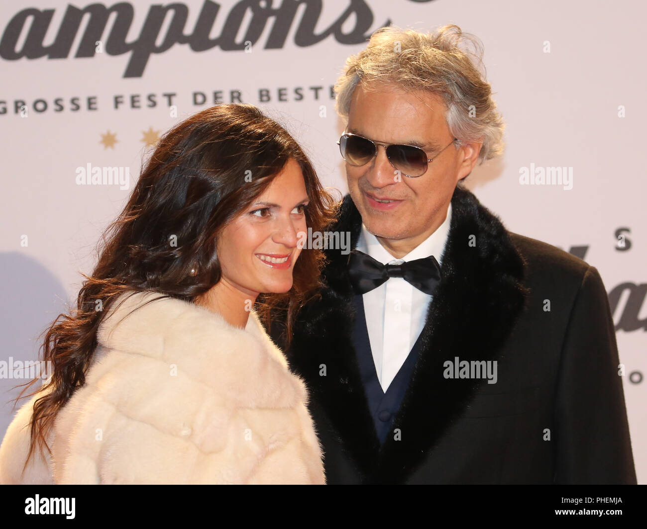 Andrea bocelli immagini e fotografie stock ad alta risoluzione - Alamy