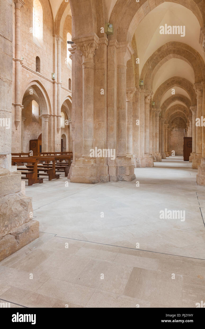 Chiesa abbaziale di fossanova immagini e fotografie stock ad alta ...