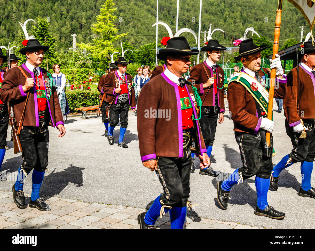 Costumi tradizionali tirolesi immagini e fotografie stock ad alta ...