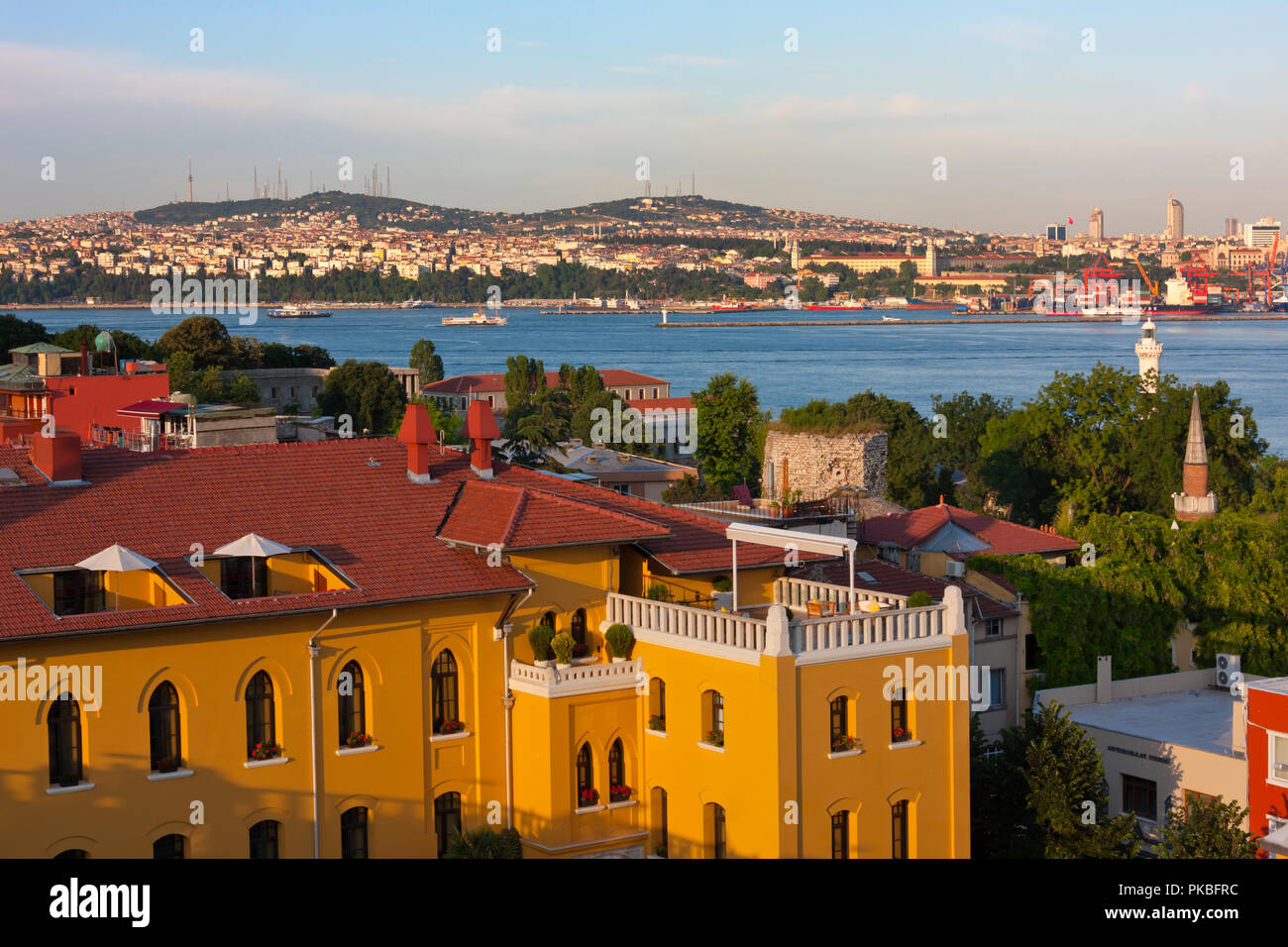 Tramonto al lungomare del bosforo immagini e fotografie stock ad alta ...