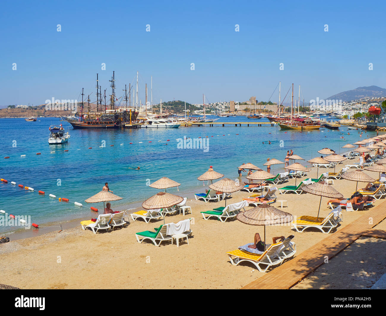 Bodrum beach kumbahce bay bodrum immagini e fotografie stock ad alta ...