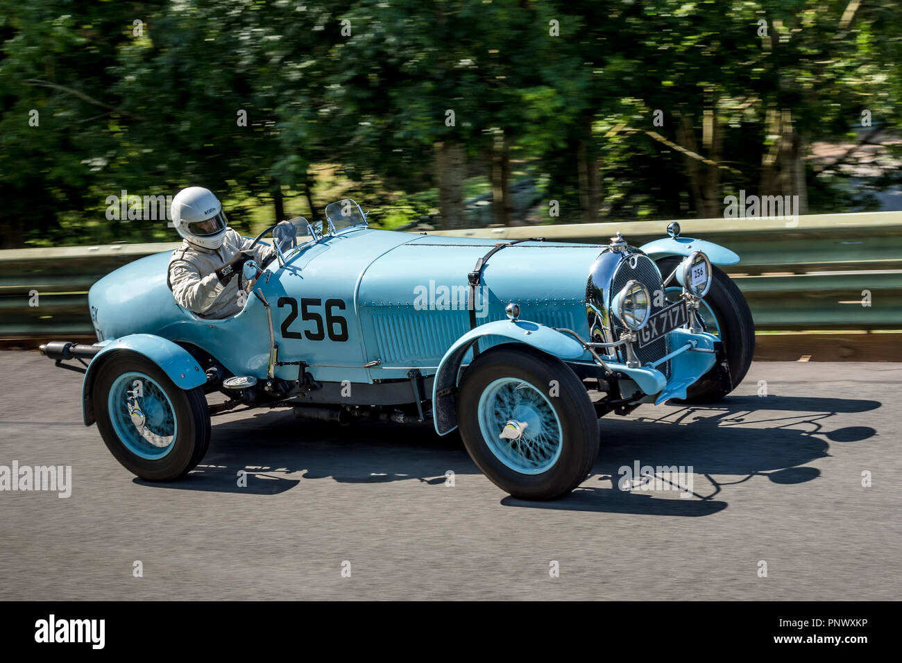 Auto a 2 posti immagini e fotografie stock ad alta risoluzione - Alamy