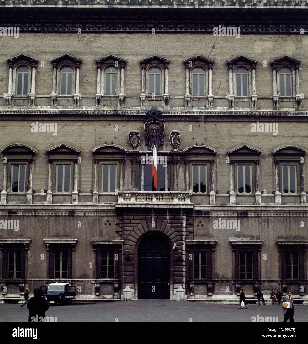 DETALLE DE LA FACHADA DEL PALACIO FARNESE - siglo XVI - RENACIMIENTO ...