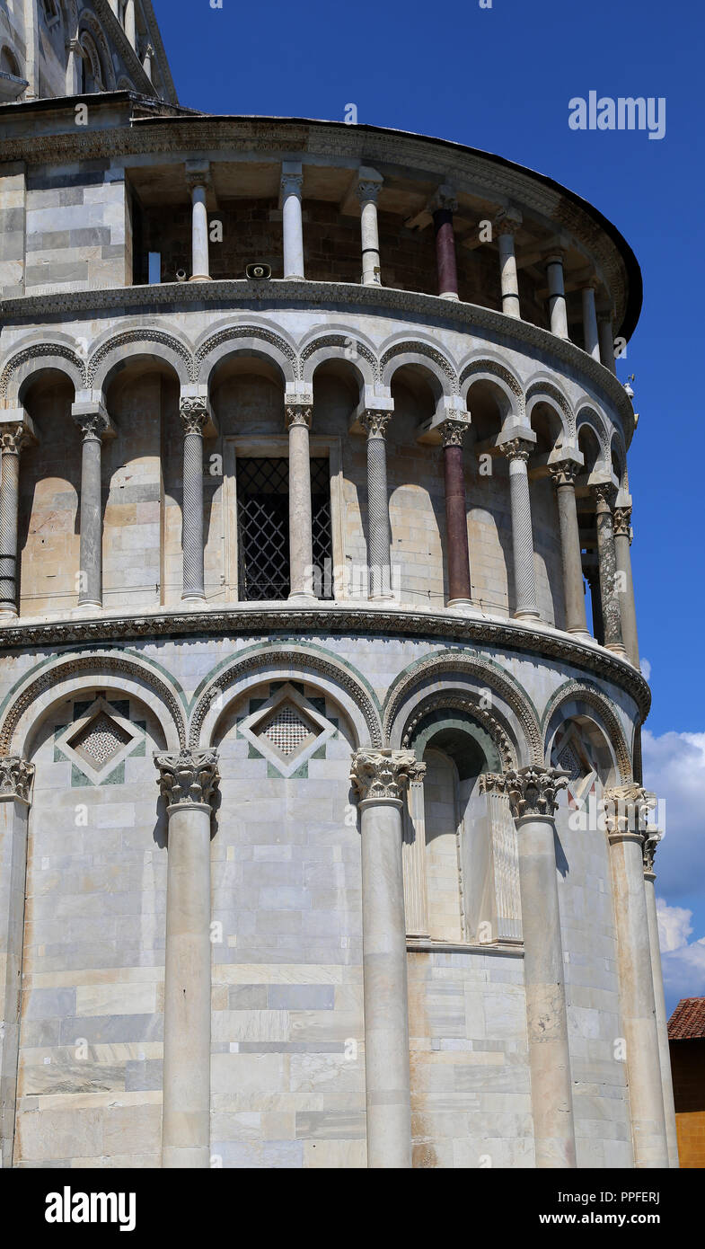 Cattedrale in stile romanico immagini e fotografie stock ad alta ...